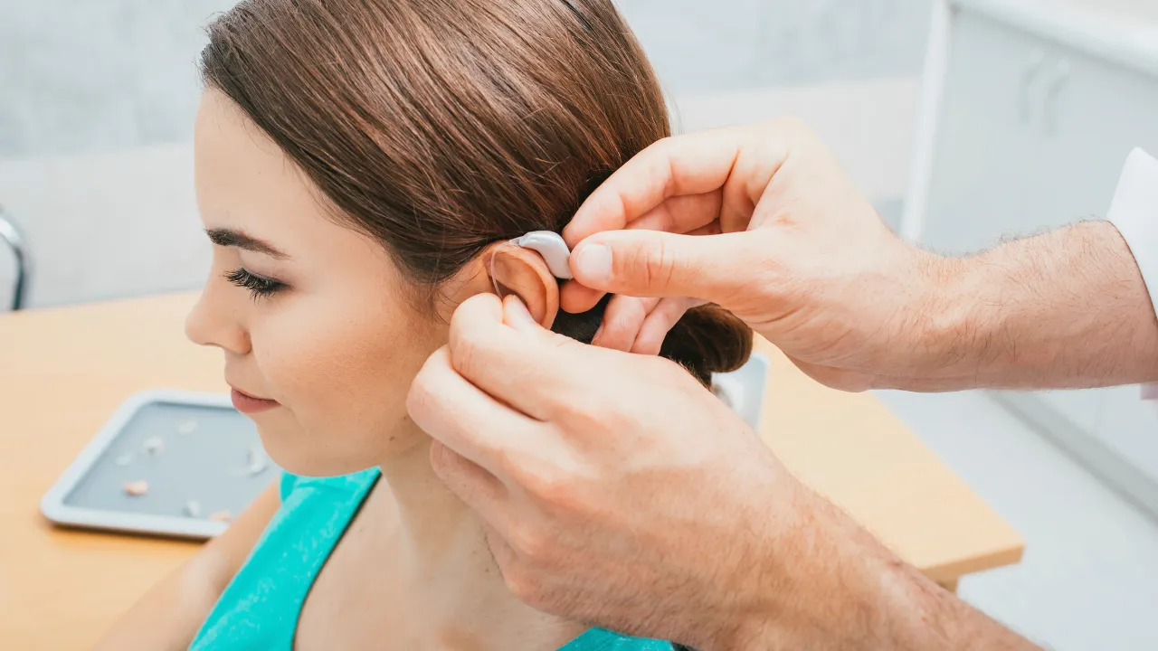 How to Keep Hearing Aids from Falling Out of Ears - ELHearing